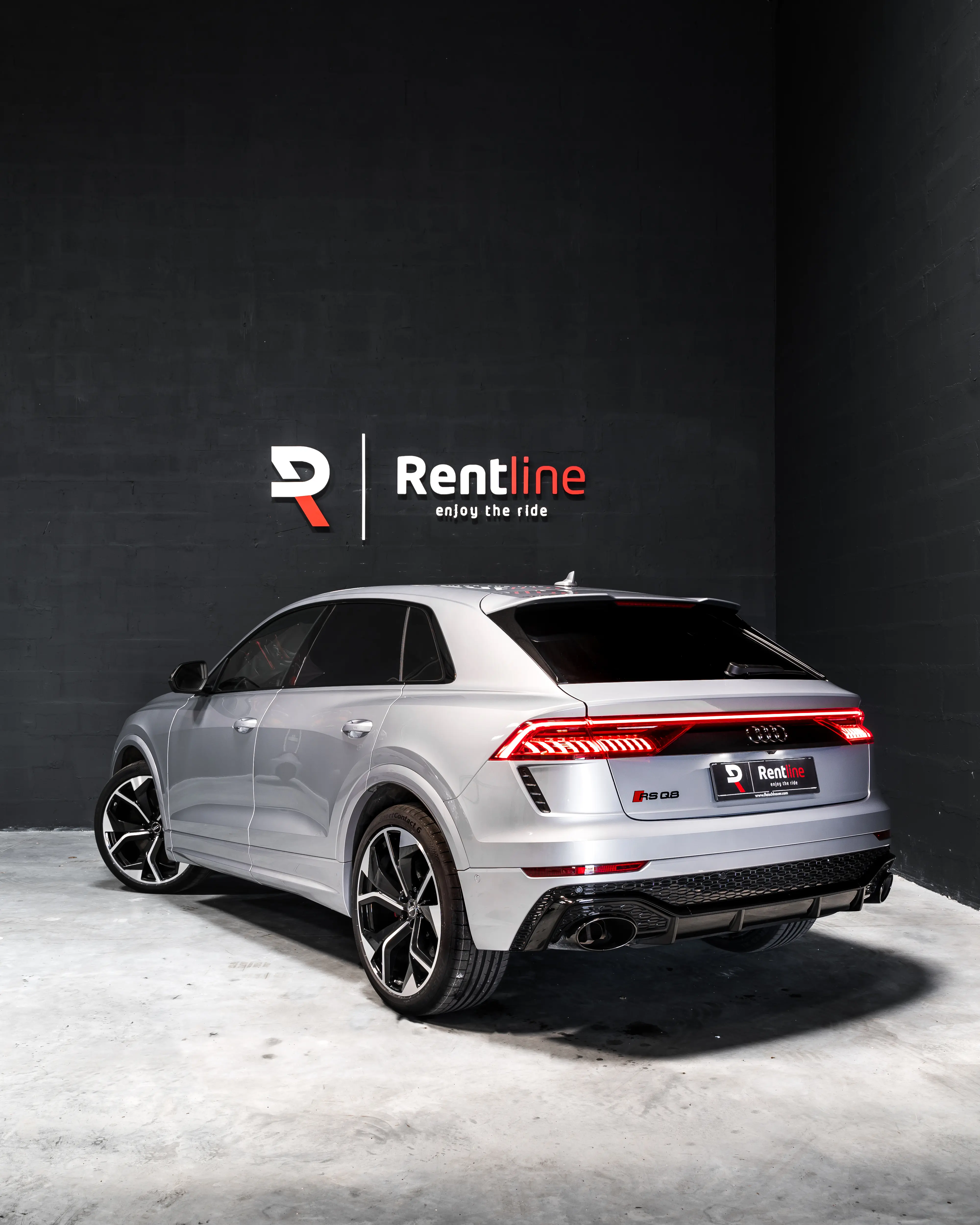 Louez votre Audi RSQ8 - Rentline